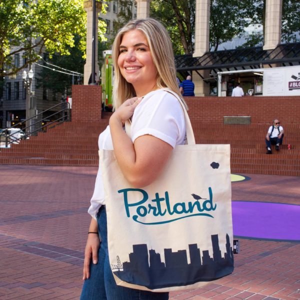 Shop Portland Gifts - Pioneer Courthouse Square